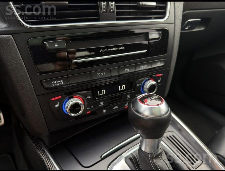 Black Audi Q5 2016 in Jelgava, with an engine capacity of 3.00 L and mileage of 228 thousand km for 16399 €, photo 8 on AUTOMOTO.COM.LV