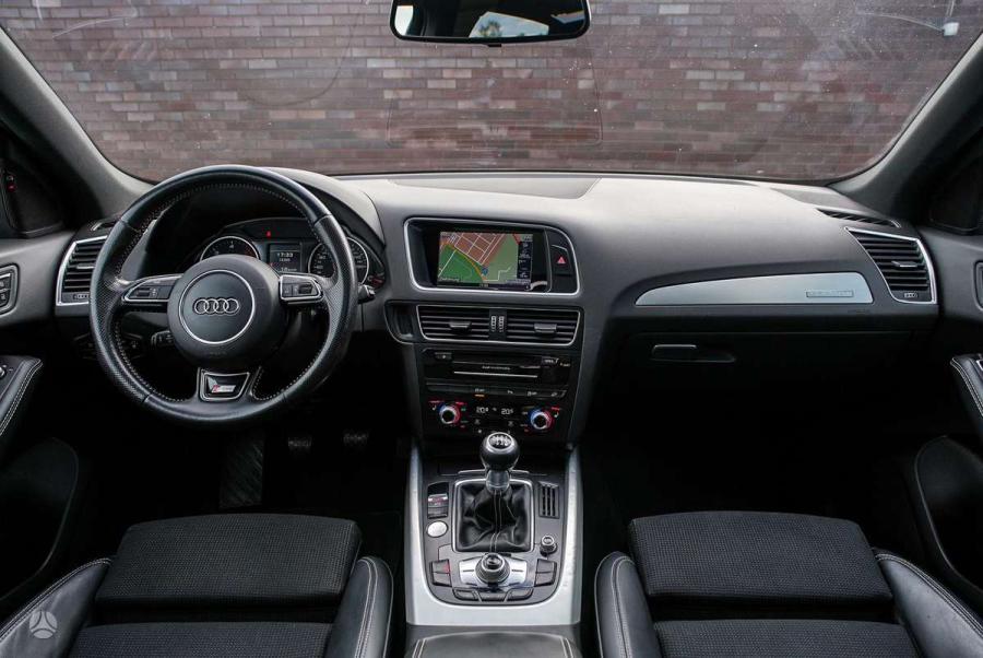 Black Audi Q5 2016 in Marijampole, with an engine capacity of 1.97 L and mileage of 195 thousand km for 14450 €, photo 17 on AUTOMOTO.COM.LV