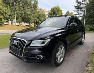 Black Audi Q5 2016 in Utena, with an engine capacity of 1.97 L and mileage of 300 thousand km for 12250 €, photo 4 on AUTOMOTO.COM.LV