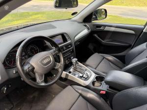 Black Audi Q5 2016 in Utena, with an engine capacity of 1.97 L and mileage of 300 thousand km for 12250 €, photo 12 on AUTOMOTO.COM.LV