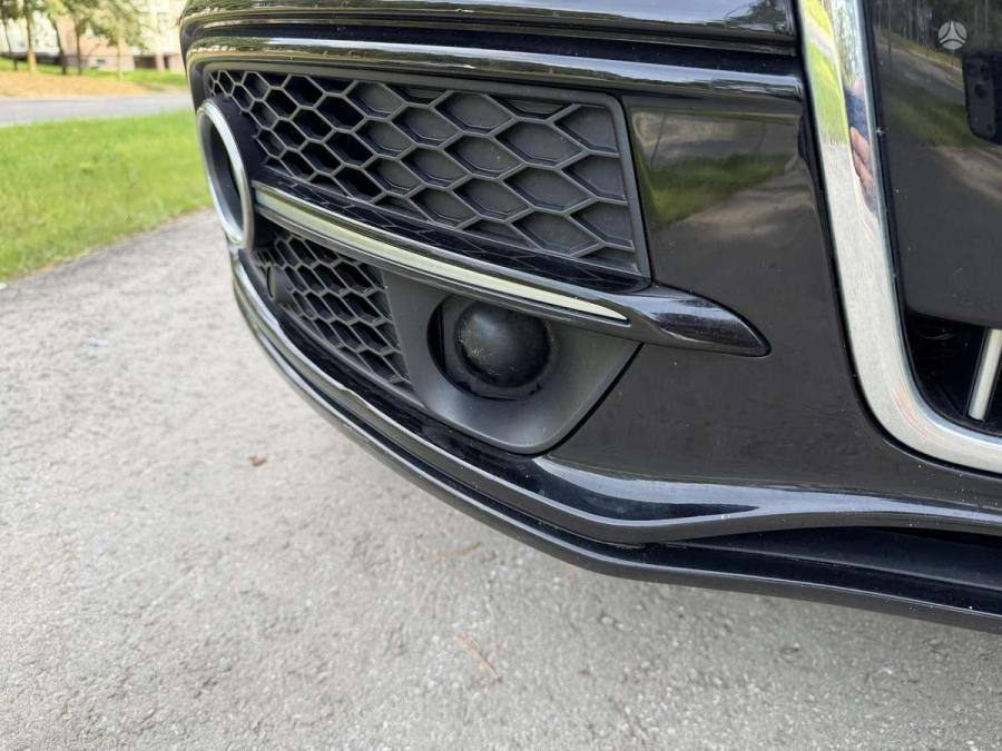 Black Audi Q5 2016 in Utena, with an engine capacity of 1.97 L and mileage of 300 thousand km for 12250 €, photo 15 on AUTOMOTO.COM.LV