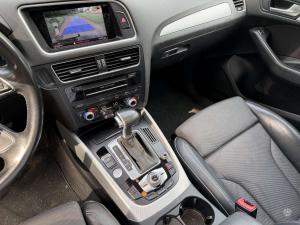Black Audi Q5 2016 in Utena, with an engine capacity of 1.97 L and mileage of 300 thousand km for 12250 €, photo 21 on AUTOMOTO.COM.LV