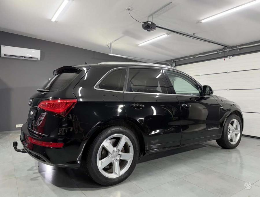 Melns Audi Q5 2016 Utena, ar dzinēja tilpumu 1.97 L un nobraukumu 300 tūkst. km par 13150 €, foto 3 vietnē AUTOMOTO.COM.LV