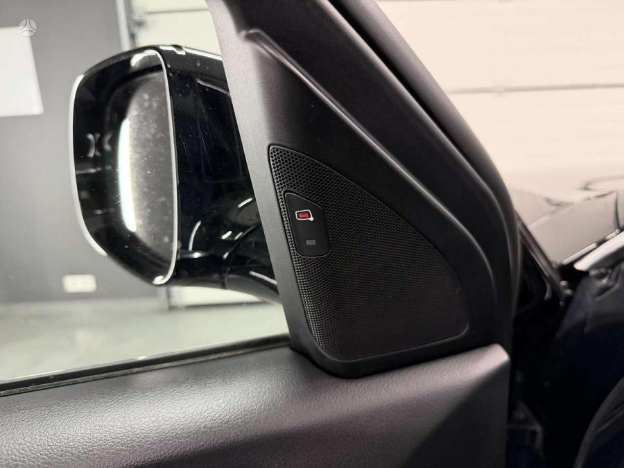 Melns Audi Q5 2016 Utena, ar dzinēja tilpumu 1.97 L un nobraukumu 300 tūkst. km par 13150 €, foto 8 vietnē AUTOMOTO.COM.LV