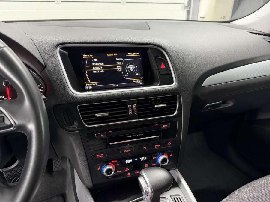 Melns Audi Q5 2016 Utena, ar dzinēja tilpumu 1.97 L un nobraukumu 300 tūkst. km par 13150 €, foto 14 vietnē AUTOMOTO.COM.LV