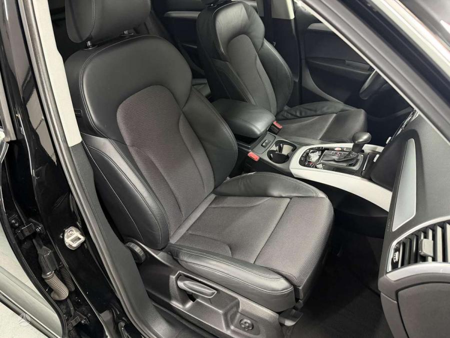 Melns Audi Q5 2016 Utena, ar dzinēja tilpumu 1.97 L un nobraukumu 300 tūkst. km par 13150 €, foto 27 vietnē AUTOMOTO.COM.LV
