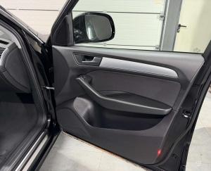 Melns Audi Q5 2016 Utena, ar dzinēja tilpumu 1.97 L un nobraukumu 300 tūkst. km par 13150 €, foto 28 vietnē AUTOMOTO.COM.LV