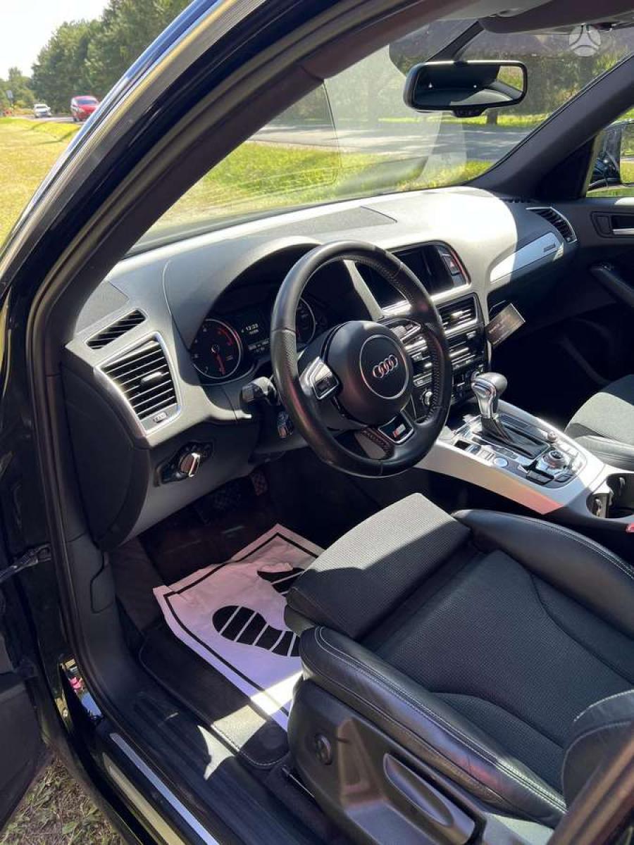 Black Audi Q5 2016 in Vilnius, with an engine capacity of 1.97 L and mileage of 238 thousand km for 15000 €, photo 8 on AUTOMOTO.COM.LV