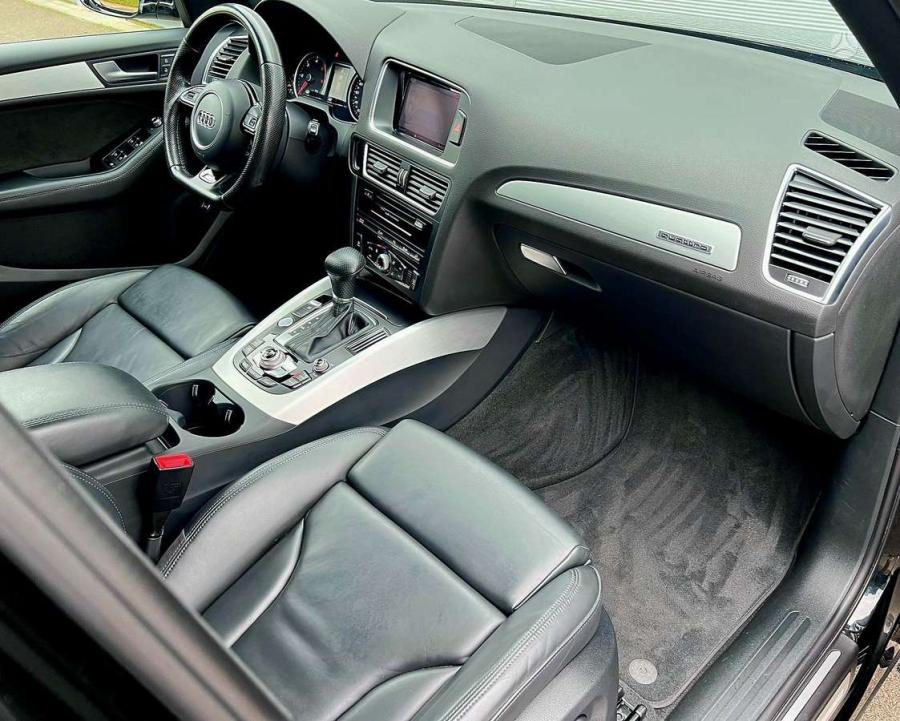 Black Audi Q5 2016 in Utena, with an engine capacity of 2.97 L and mileage of 183 thousand km for 15499 €, photo 14 on AUTOMOTO.COM.LV