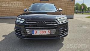 Black Audi Q5 2017 in Limbazi, with an engine capacity of 3.00 L and mileage of 197 thousand km for 28900 €, photo 2 on AUTOMOTO.COM.LV