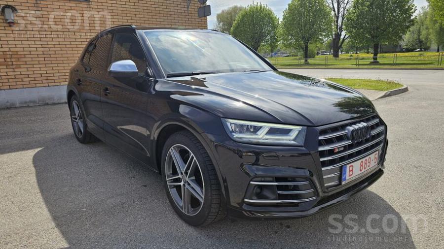 Black Audi Q5 2017 in Limbazi, with an engine capacity of 3.00 L and mileage of 197 thousand km for 28900 €, photo 3 on AUTOMOTO.COM.LV