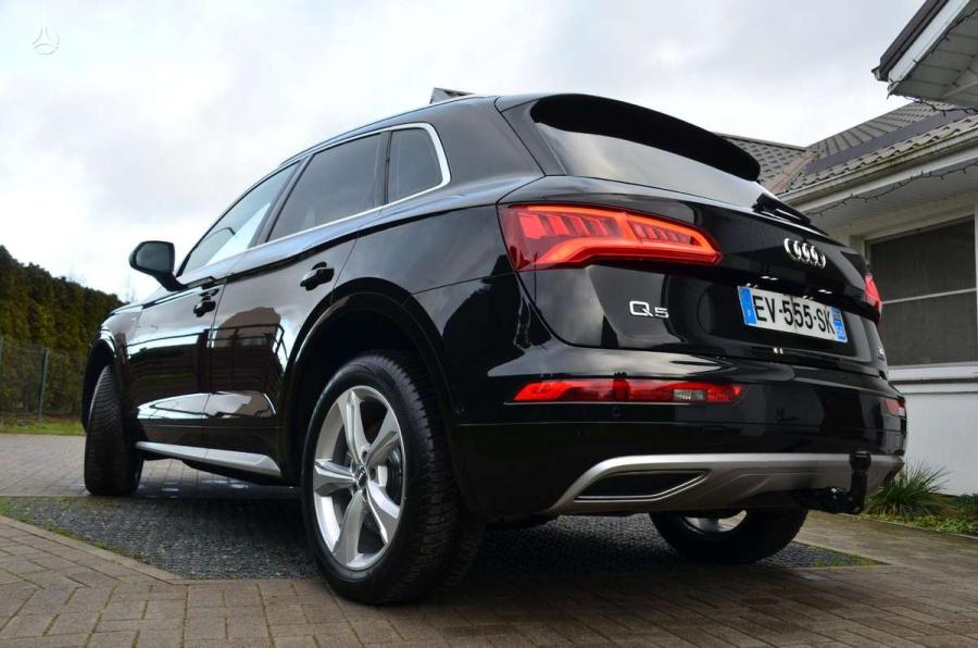 Black Audi Q5 2017 in Kaunas, with an engine capacity of 2.00 L and mileage of 233 thousand km for 22350 €, photo 13 on AUTOMOTO.COM.LV