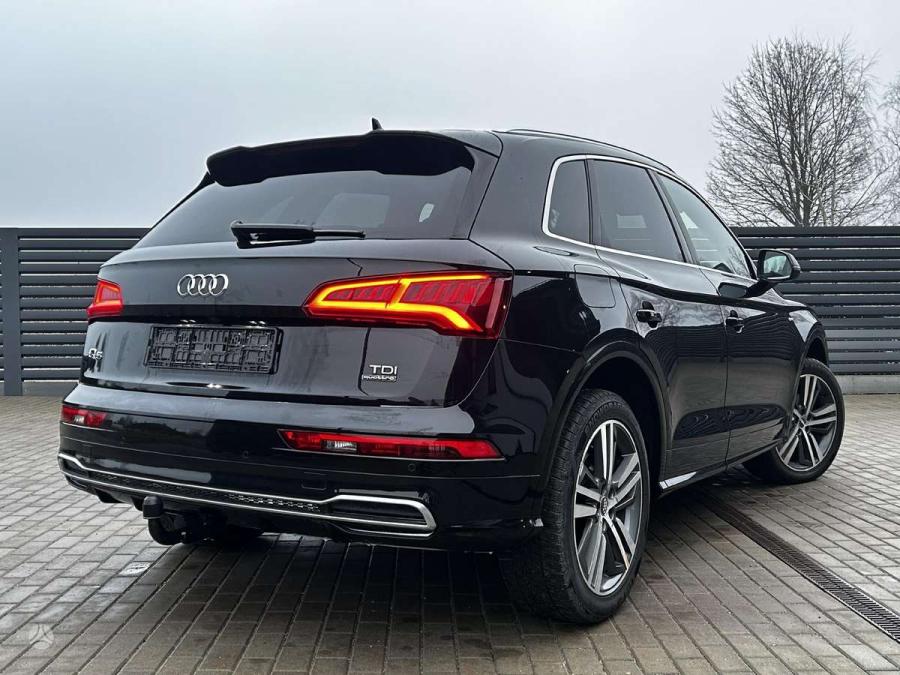 Melns Audi Q5 2017 Utena, ar dzinēja tilpumu 1.97 L un nobraukumu 179 tūkst. km par 23600 €, foto 2 vietnē AUTOMOTO.COM.LV