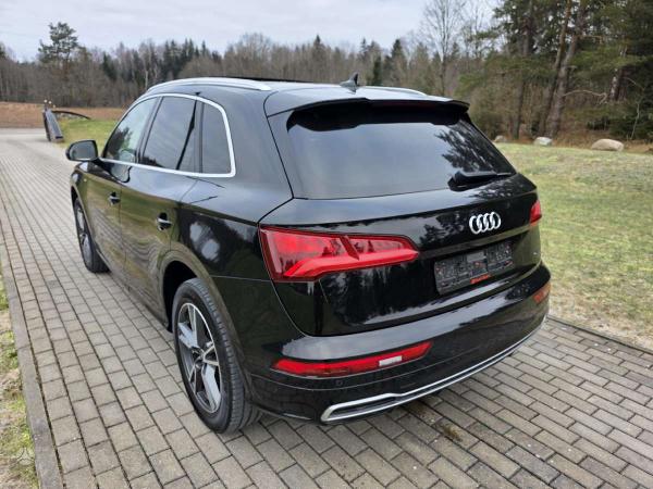 Black Audi Q5 2017 in Telschi, with an engine capacity of 1.98 L and mileage of 218 thousand km for 18800 €, photo 4 on AUTOMOTO.COM.LV