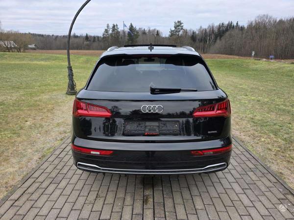 Black Audi Q5 2017 in Telschi, with an engine capacity of 1.98 L and mileage of 218 thousand km for 18800 €, photo 6 on AUTOMOTO.COM.LV