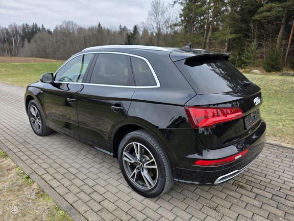 Black Audi Q5 2017 in Telschi, with an engine capacity of 1.98 L and mileage of 218 thousand km for 18800 €, photo 10 on AUTOMOTO.COM.LV
