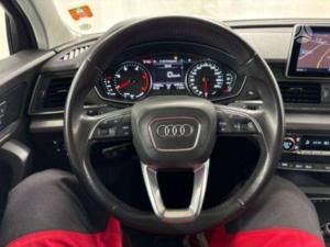 Melns Audi Q5 2017 Utena, ar dzinēja tilpumu 2.00 L un nobraukumu 270 tūkst. km par 17950 €, foto 9 vietnē AUTOMOTO.COM.LV