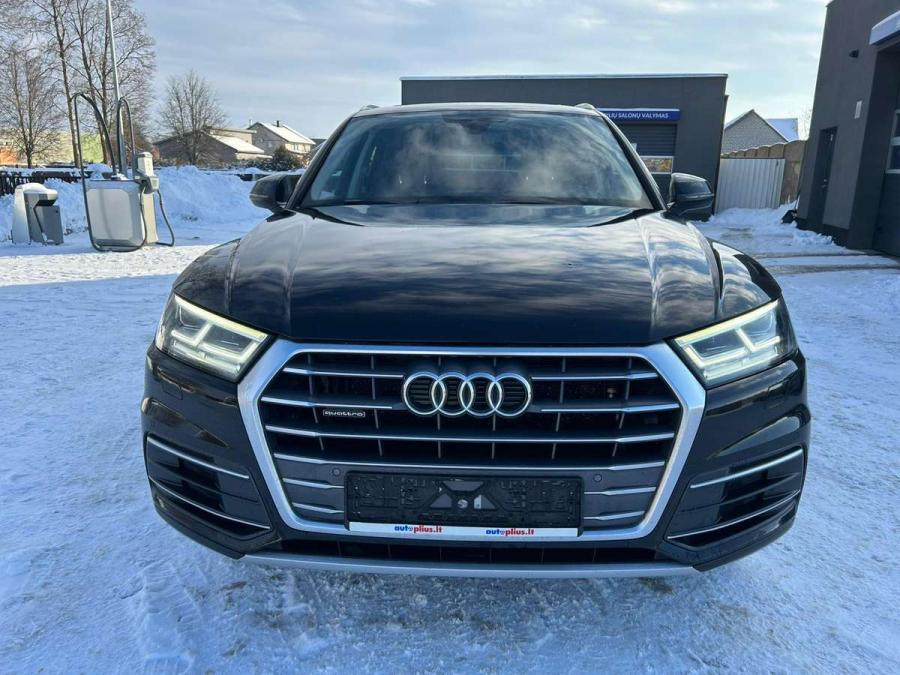 Black Audi Q5 2017 in Taurage, with an engine capacity of 1.97 L and mileage of 239 thousand km for 20500 €, photo 3 on AUTOMOTO.COM.LV