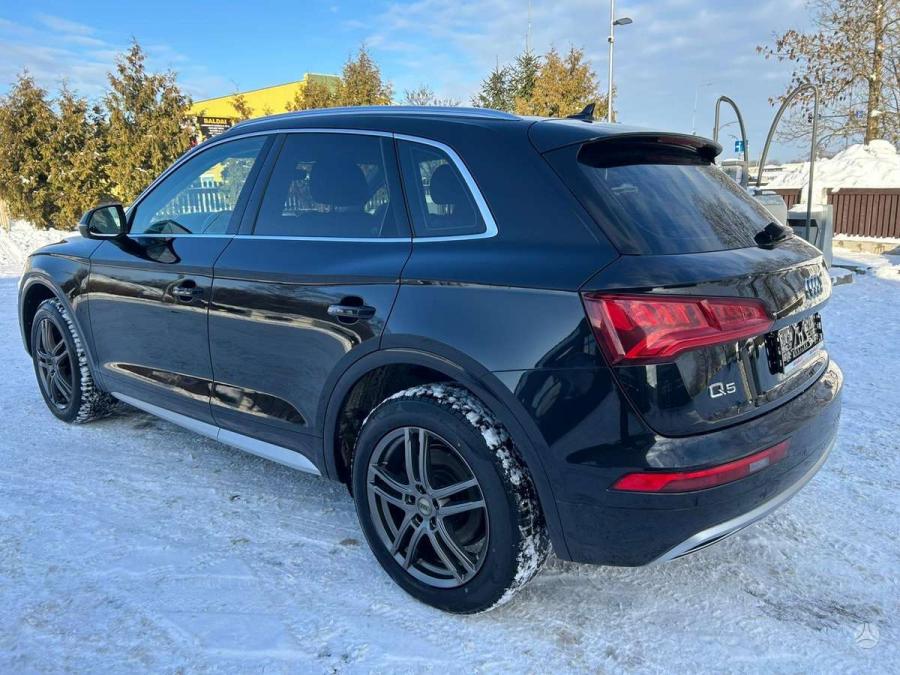 Black Audi Q5 2017 in Taurage, with an engine capacity of 1.97 L and mileage of 239 thousand km for 20500 €, photo 6 on AUTOMOTO.COM.LV