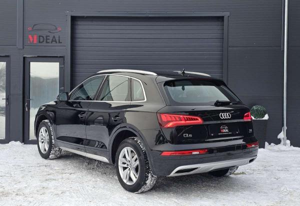 Melns Audi Q5 2017 Utena, ar dzinēja tilpumu 2.00 L un nobraukumu 279 tūkst. km par 17950 €, foto 5 vietnē AUTOMOTO.COM.LV