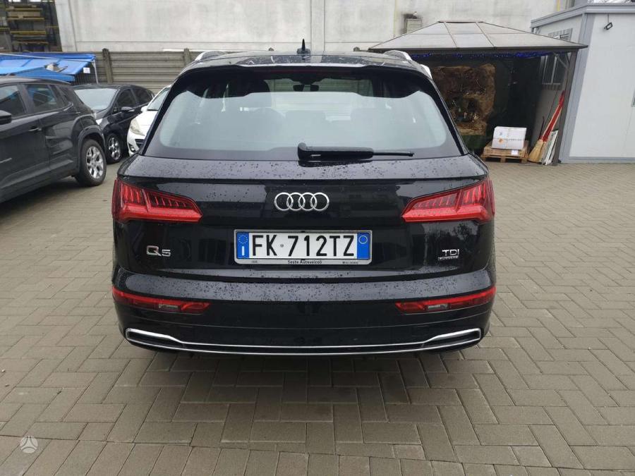 Black Audi Q5 2017 in Kaunas, with an engine capacity of 2.00 L and mileage of 237 thousand km for 14800 €, photo 9 on AUTOMOTO.COM.LV