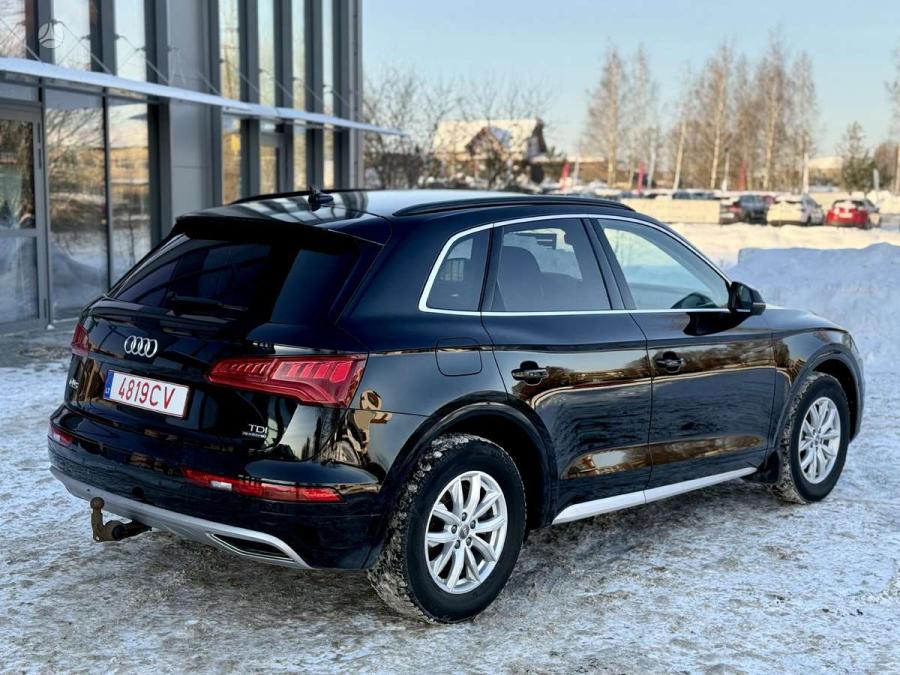 Melns Audi Q5 2017 Viļņa, ar dzinēja tilpumu 2.00 L un nobraukumu 294 tūkst. km par 17500 €, foto 4 vietnē AUTOMOTO.COM.LV
