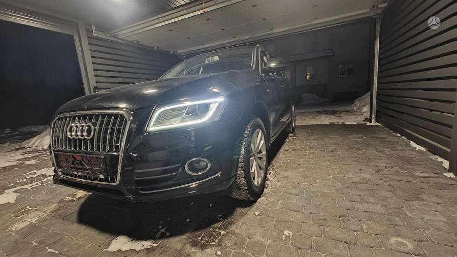 Black Audi Q5 2017 in Vilnius, with an engine capacity of 2.00 L and mileage of 170 thousand km for 13780 €, photo 5 on AUTOMOTO.COM.LV