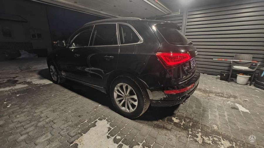 Black Audi Q5 2017 in Vilnius, with an engine capacity of 2.00 L and mileage of 170 thousand km for 13780 €, photo 7 on AUTOMOTO.COM.LV