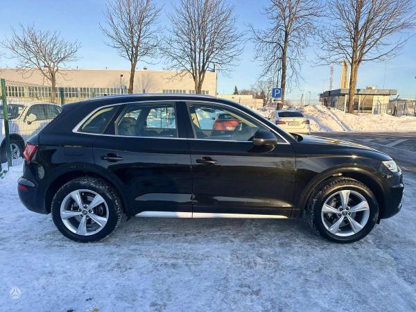 Black Audi Q5 2017 in Klaipeda, with an engine capacity of 2.00 L and mileage of 254 thousand km for 19900 €, photo 9 on AUTOMOTO.COM.LV