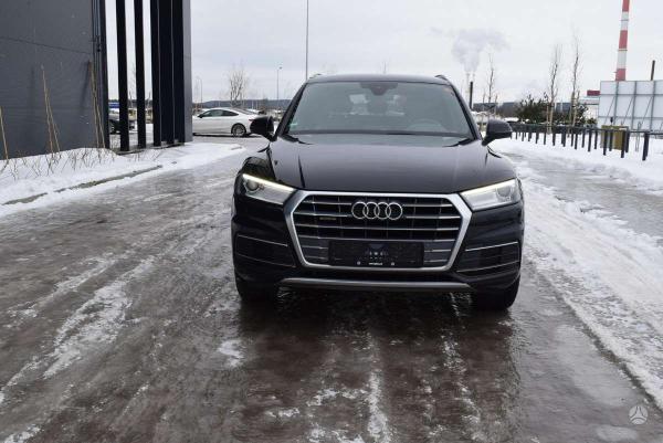 Melns Audi Q5 2017 Viļņa, ar dzinēja tilpumu 1.97 L un nobraukumu 315 tūkst. km par 19450 €, foto 2 vietnē AUTOMOTO.COM.LV