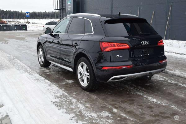 Melns Audi Q5 2017 Viļņa, ar dzinēja tilpumu 1.97 L un nobraukumu 315 tūkst. km par 19450 €, foto 7 vietnē AUTOMOTO.COM.LV