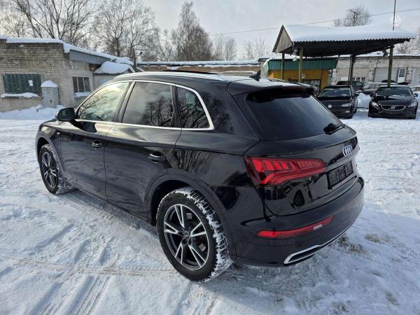Melns Audi Q5 2017 Telšiai, ar dzinēja tilpumu 1.98 L un nobraukumu 219 tūkst. km par 19500 €, foto 10 vietnē AUTOMOTO.COM.LV