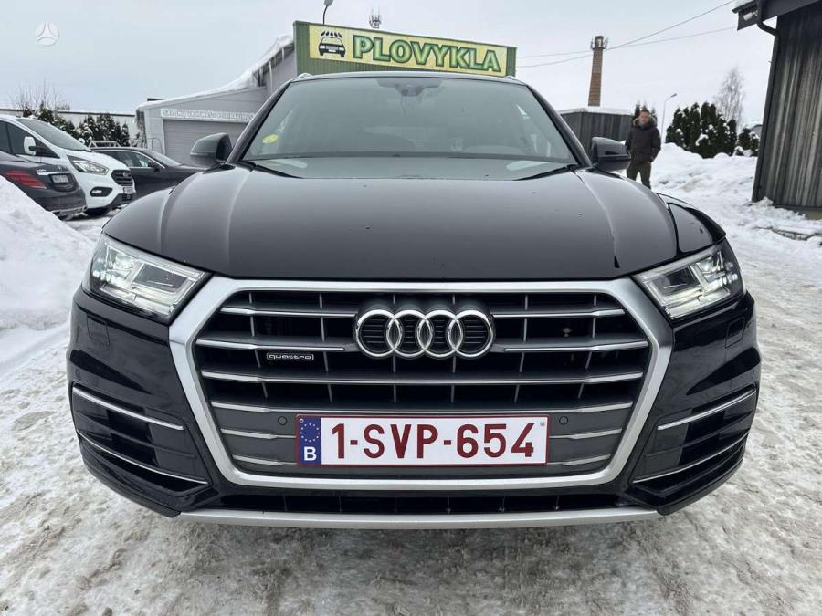 Black Audi Q5 2017 in Utena, with an engine capacity of 1.97 L and mileage of 233 thousand km for 22999 €, photo 5 on AUTOMOTO.COM.LV