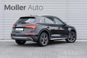 Black Audi Q5 2017 in Riga, with an engine capacity of 2.00 L and mileage of 204 thousand km for 21600 €, photo 4 on AUTOMOTO.COM.LV
