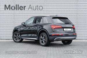Black Audi Q5 2017 in Riga, with an engine capacity of 2.00 L and mileage of 204 thousand km for 21200 €, photo 4 on AUTOMOTO.COM.LV
