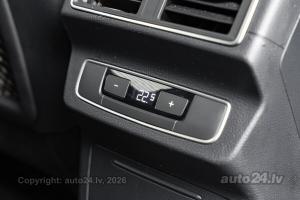 Black Audi Q5 2017 in Riga, with an engine capacity of 2.00 L and mileage of 204 thousand km for 21200 €, photo 25 on AUTOMOTO.COM.LV