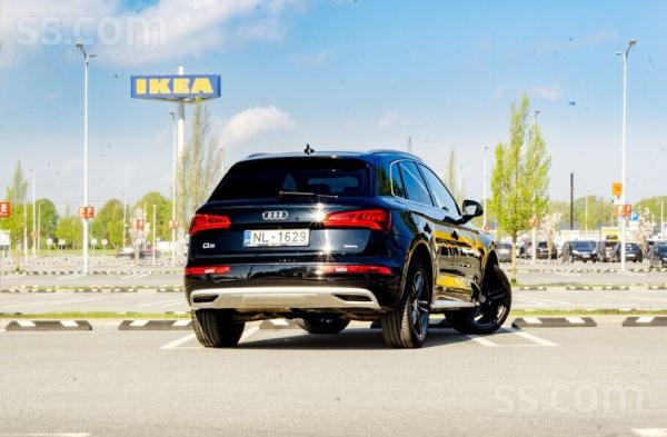 Black Audi Q5 2017 in Riga, with an engine capacity of 2.00 L and mileage of 255 thousand km for 16990 €, photo 5 on AUTOMOTO.COM.LV