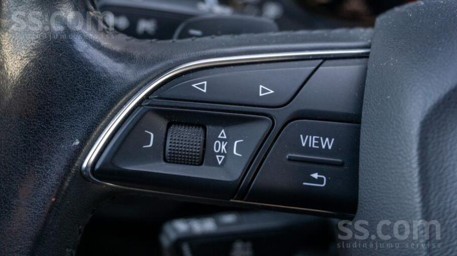 Black Audi Q5 2017 in Riga, with an engine capacity of 2.00 L and mileage of 255 thousand km for 16990 €, photo 21 on AUTOMOTO.COM.LV