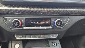 Melns Audi Q5 2017 Rīga, ar dzinēja tilpumu 3.00 L un nobraukumu 197 tūkst. km par 29500 €, foto 37 vietnē AUTOMOTO.COM.LV