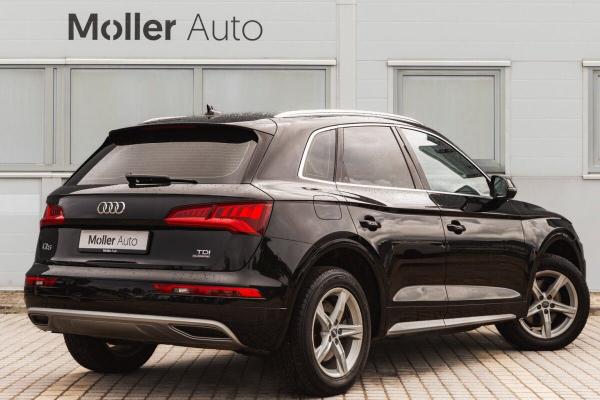 Melns Audi Q5 2017 Ventspils, ar dzinēja tilpumu 2.00 L un nobraukumu 260 tūkst. km par 17850 €, foto 5 vietnē AUTOMOTO.COM.LV