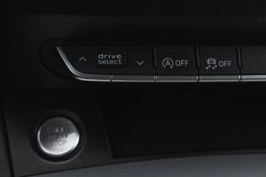 Черный Ауди Ку 5 2017 в Вентспилс, объемом двигателя 2.00 л и пробегом 260 тыс. км за 17850 €, фото 31 на AUTOMOTO.COM.LV