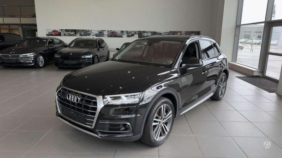 Melns Audi Q5 2017 Marijampole, ar dzinēja tilpumu 1.97 L un nobraukumu 151 tūkst. km par 23999 €, foto 1 vietnē AUTOMOTO.COM.LV