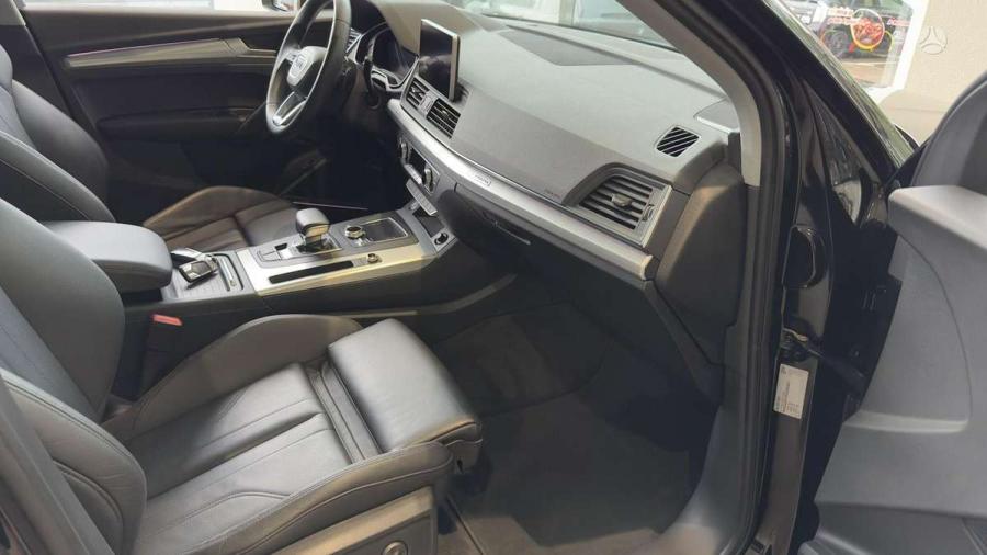 Melns Audi Q5 2017 Marijampole, ar dzinēja tilpumu 1.97 L un nobraukumu 151 tūkst. km par 23999 €, foto 23 vietnē AUTOMOTO.COM.LV