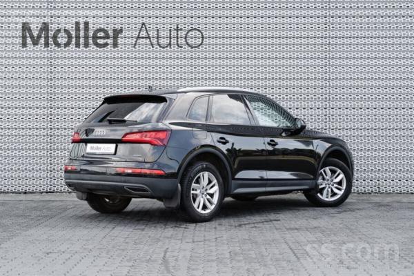 Black Audi Q5 2017 in Riga, with an engine capacity of 2.00 L and mileage of 127 thousand km for 24850 €, photo 4 on AUTOMOTO.COM.LV