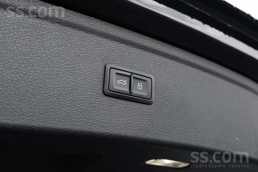 Black Audi Q5 2017 in Riga, with an engine capacity of 2.00 L and mileage of 127 thousand km for 24850 €, photo 25 on AUTOMOTO.COM.LV