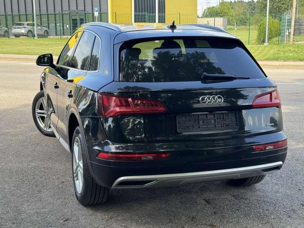 Melns Audi Q5 2017 Jonava, ar dzinēja tilpumu 2.00 L un nobraukumu 270 tūkst. km par 15350 €, foto 4 vietnē AUTOMOTO.COM.LV