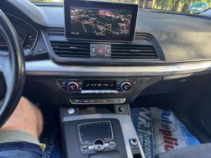 Black Audi Q5 2017 in Vilnius, with an engine capacity of 1.97 L and mileage of 293 thousand km for 17700 €, photo 17 on AUTOMOTO.COM.LV