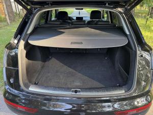 Black Audi Q5 2017 in Vilnius, with an engine capacity of 1.97 L and mileage of 293 thousand km for 17700 €, photo 25 on AUTOMOTO.COM.LV
