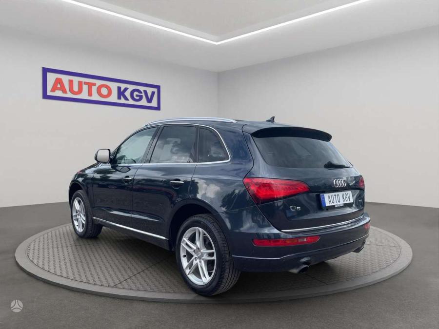 Black Audi Q5 2017 in Vilnius, with an engine capacity of 2.00 L and mileage of 125 thousand km for 16999 €, photo 4 on AUTOMOTO.COM.LV