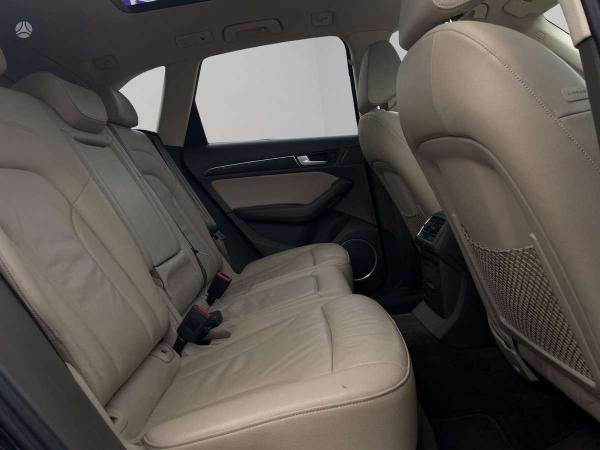 Black Audi Q5 2017 in Vilnius, with an engine capacity of 2.00 L and mileage of 125 thousand km for 16999 €, photo 9 on AUTOMOTO.COM.LV
